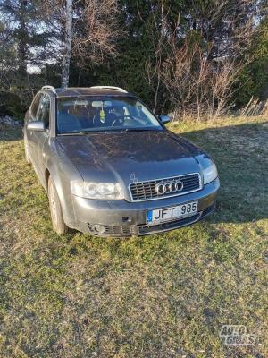 Pelēks Audi A4 2003 Šilutė, ar dzinēja tilpumu 2.50 L un nobraukumu 362 tūkst. km par 850 €, foto  vietnē AUTOMOTO.COM.LV