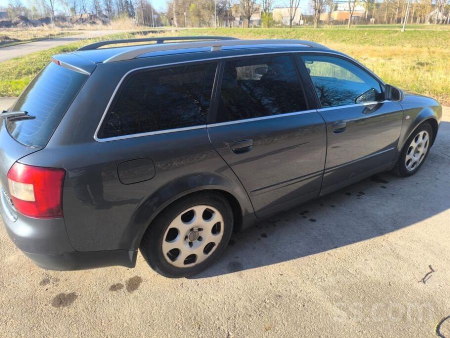 Pelēks Audi A4 2003 Jēkabpils, ar dzinēja tilpumu 2.50 L un nobraukumu 321 tūkst. km par 1300 €, foto 4 vietnē AUTOMOTO.COM.LV