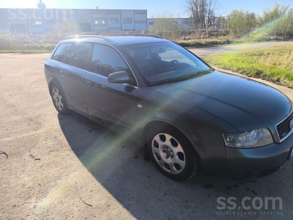 Grey Audi A4 2003 in Jekabpils, with an engine capacity of 2.50 L and mileage of 321 thousand km for 1300 €, photo 4 on AUTOMOTO.COM.LV