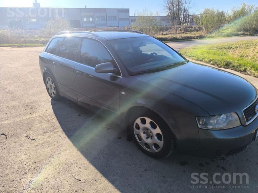 Pelēks Audi A4 2003 Jēkabpils, ar dzinēja tilpumu 2.50 L un nobraukumu 321 tūkst. km par 1300 €, foto 5 vietnē AUTOMOTO.COM.LV