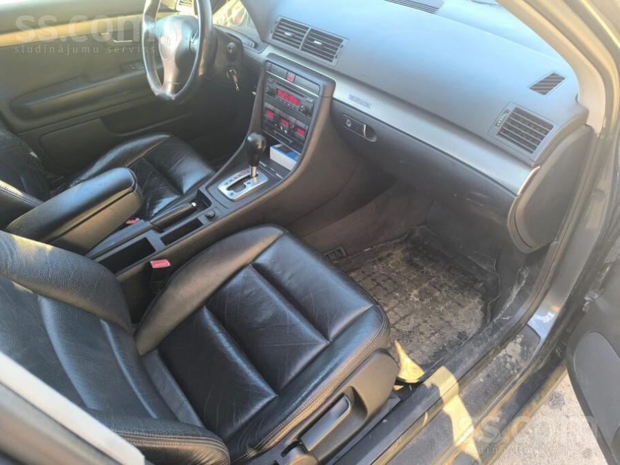 Pelēks Audi A4 2003 Jēkabpils, ar dzinēja tilpumu 2.50 L un nobraukumu 321 tūkst. km par 1300 €, foto 12 vietnē AUTOMOTO.COM.LV