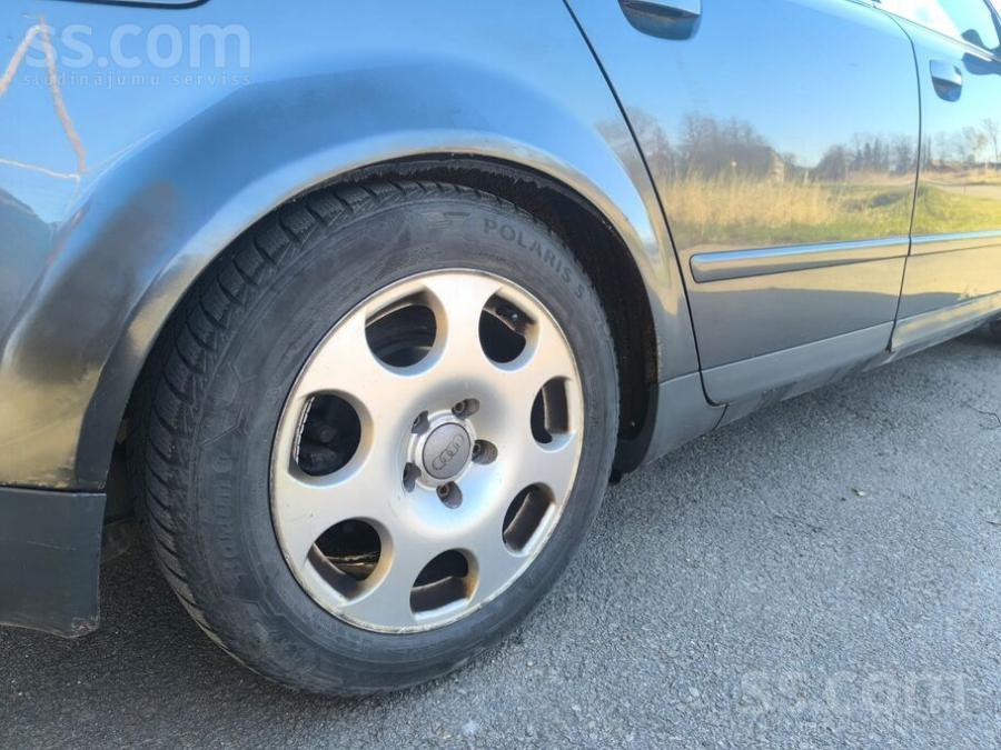 Pelēks Audi A4 2003 Jēkabpils, ar dzinēja tilpumu 2.50 L un nobraukumu 321 tūkst. km par 1300 €, foto 17 vietnē AUTOMOTO.COM.LV