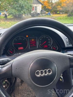 Pelēks Audi A4 2003 Saldus, ar dzinēja tilpumu 1.90 L un nobraukumu 392 tūkst. km par 1250 €, foto 5 vietnē AUTOMOTO.COM.LV