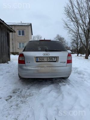 Серый Ауди А4 2003 в Лимбажи, объемом двигателя 2.50 л и пробегом 337 тыс. км за 2300 €, фото 5 на AUTOMOTO.COM.LV