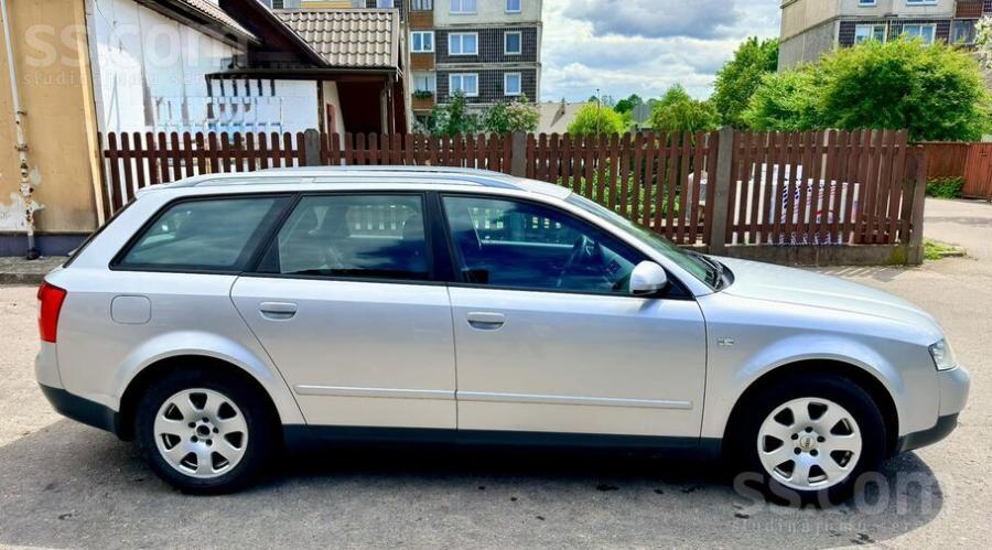 Grey Audi A4 2003 in Riga, with an engine capacity of 2.00 L and mileage of 225 thousand km for 2500 €, photo 5 on AUTOMOTO.COM.LV