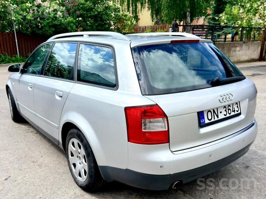Grey Audi A4 2003 in Riga, with an engine capacity of 2.00 L and mileage of 225 thousand km for 2500 €, photo 7 on AUTOMOTO.COM.LV
