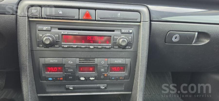 Pelēks Audi A4 2003 Rēzekne, ar dzinēja tilpumu 1.90 L un nobraukumu 0 tūkst. km par 2100 €, foto 15 vietnē AUTOMOTO.COM.LV