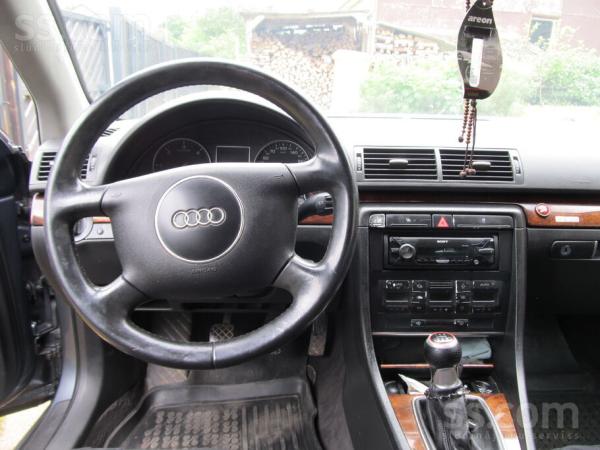 Pelēks Audi A4 2003 Rēzekne, ar dzinēja tilpumu 1.90 L un nobraukumu 274 tūkst. km par 2500 €, foto 2 vietnē AUTOMOTO.COM.LV