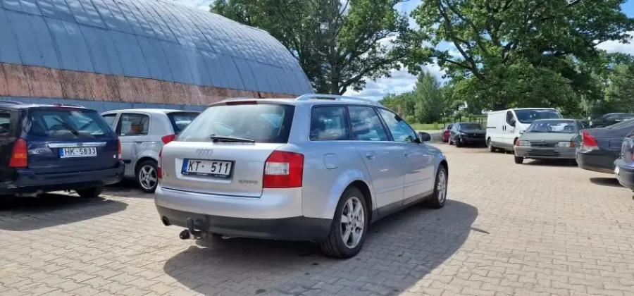 Grey Audi A4 2003 in Valmiera, with an engine capacity of 2.00 L and mileage of 188 thousand km for 2100 €, photo 4 on AUTOMOTO.COM.LV