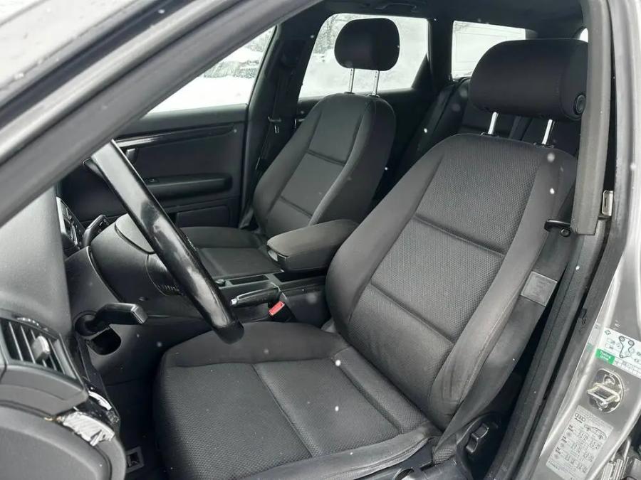 Grey Audi A4 2003 in Jelgava, with an engine capacity of 1.90 L and mileage of 330 thousand km for 1690 €, photo 11 on AUTOMOTO.COM.LV