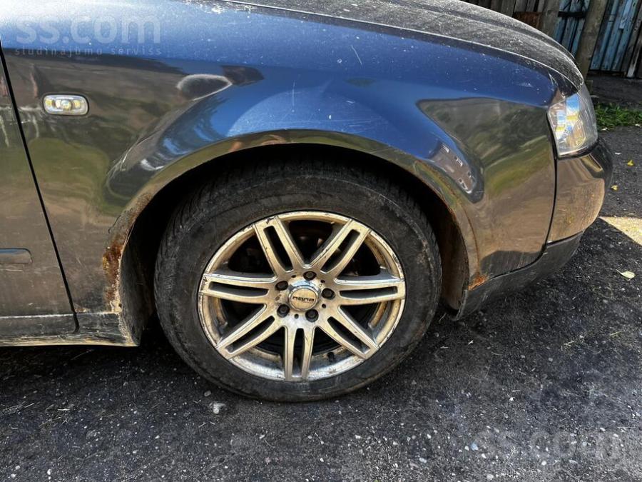 Pelēks Audi A4 2003 Ventspils, ar dzinēja tilpumu 1.90 L un nobraukumu 430 tūkst. km par 1250 €, foto 5 vietnē AUTOMOTO.COM.LV