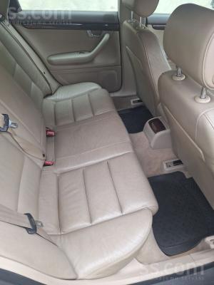 Pelēks Audi A4 2003 Jelgava, ar dzinēja tilpumu 2.50 L un nobraukumu 400 tūkst. km par 600 €, foto 7 vietnē AUTOMOTO.COM.LV
