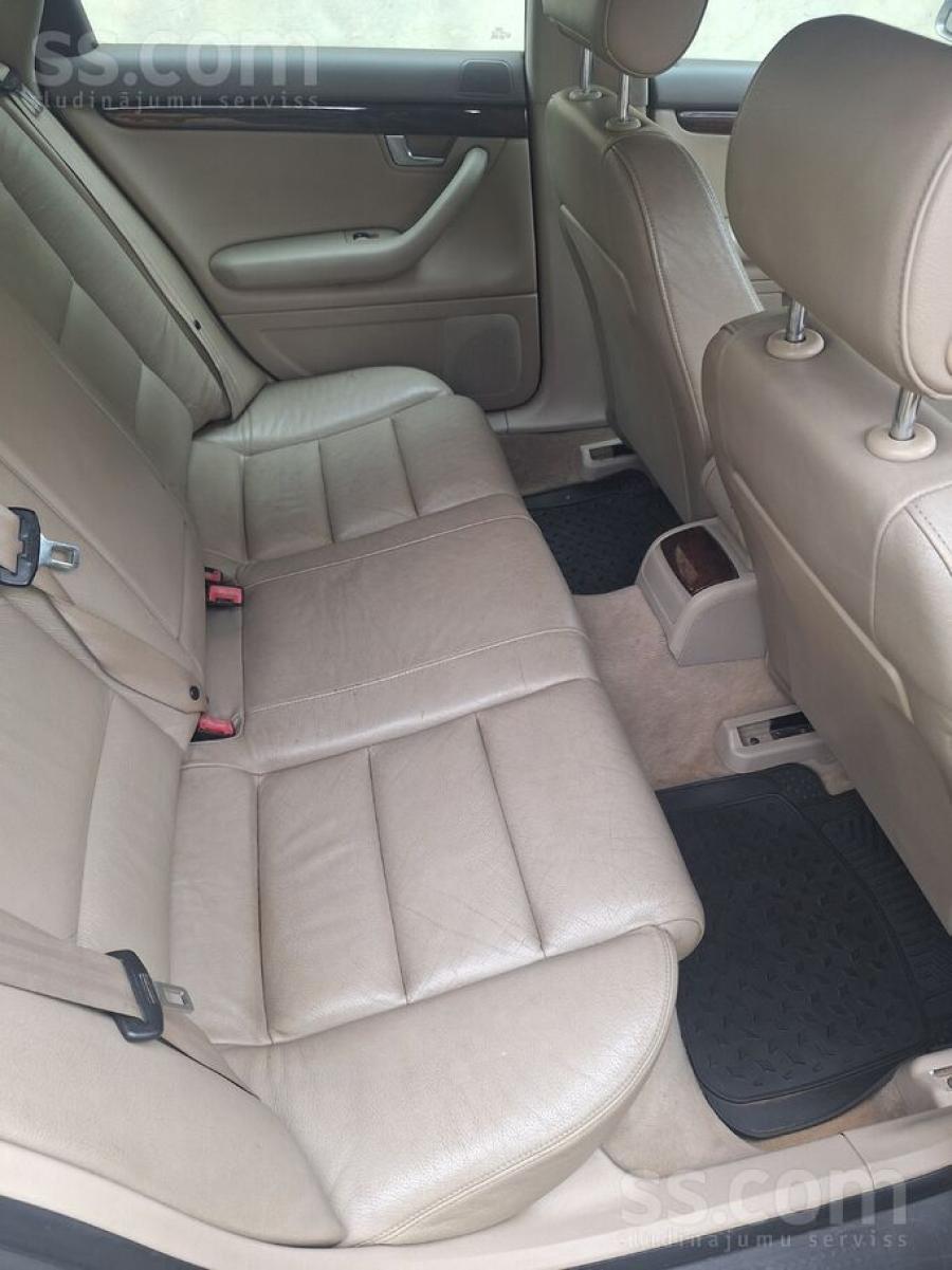 Pelēks Audi A4 2003 Jelgava, ar dzinēja tilpumu 2.50 L un nobraukumu 400 tūkst. km par 600 €, foto 7 vietnē AUTOMOTO.COM.LV