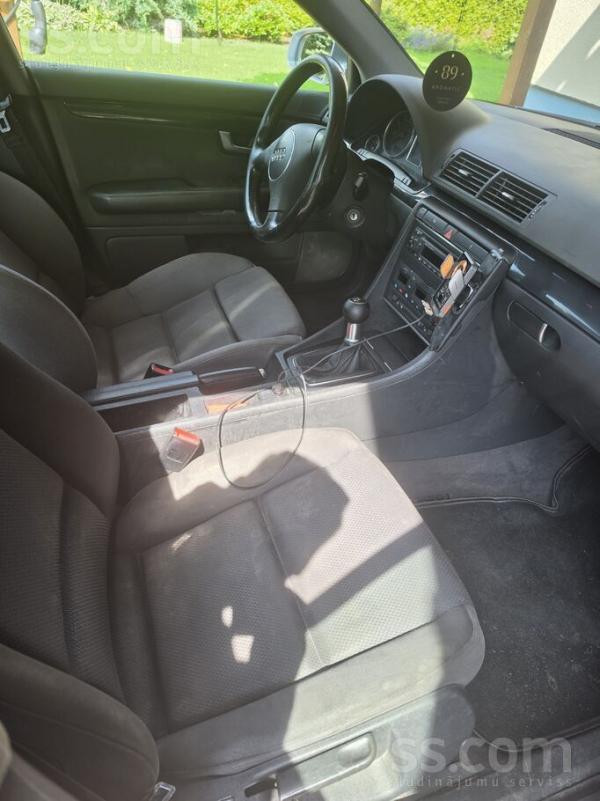 Pelēks Audi A4 2003 Rīga, ar dzinēja tilpumu 2.00 L un nobraukumu 375 tūkst. km par 1350 €, foto 8 vietnē AUTOMOTO.COM.LV