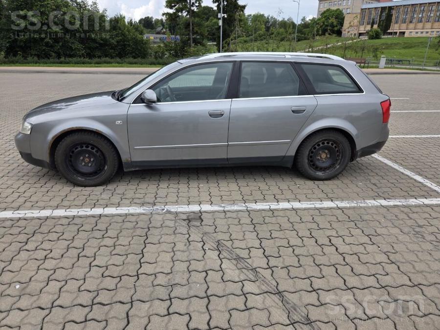 Pelēks Audi A4 2003 Saldus, ar dzinēja tilpumu 2.50 L un nobraukumu 426 tūkst. km par 800 €, foto 3 vietnē AUTOMOTO.COM.LV