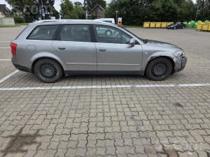 Pelēks Audi A4 2003 Saldus, ar dzinēja tilpumu 2.50 L un nobraukumu 426 tūkst. km par 800 €, foto 5 vietnē AUTOMOTO.COM.LV