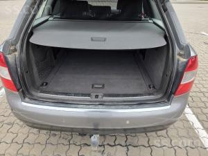 Pelēks Audi A4 2003 Saldus, ar dzinēja tilpumu 2.50 L un nobraukumu 426 tūkst. km par 800 €, foto 7 vietnē AUTOMOTO.COM.LV
