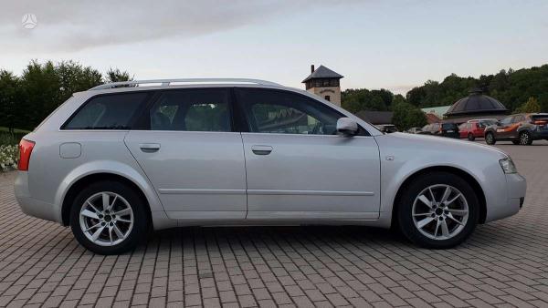 Pelēks Audi A4 2003 Viļņa, ar dzinēja tilpumu 1.90 L un nobraukumu 284 tūkst. km par 1950 €, foto 10 vietnē AUTOMOTO.COM.LV