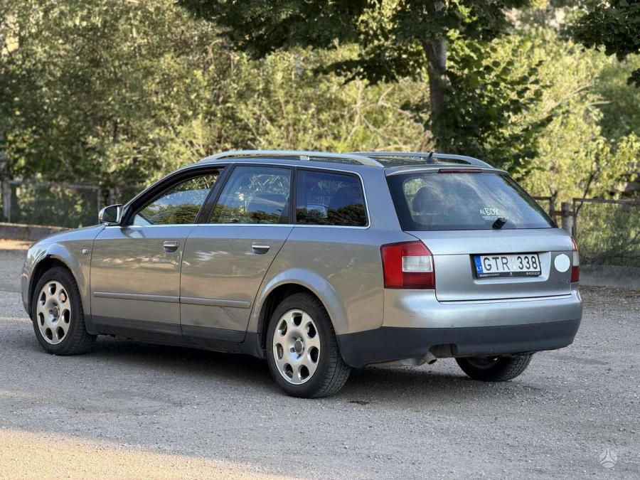 Grey Audi A4 2003 in Siauliai, with an engine capacity of 1.90 L and mileage of 385 thousand km for 750 €, photo 4 on AUTOMOTO.COM.LV