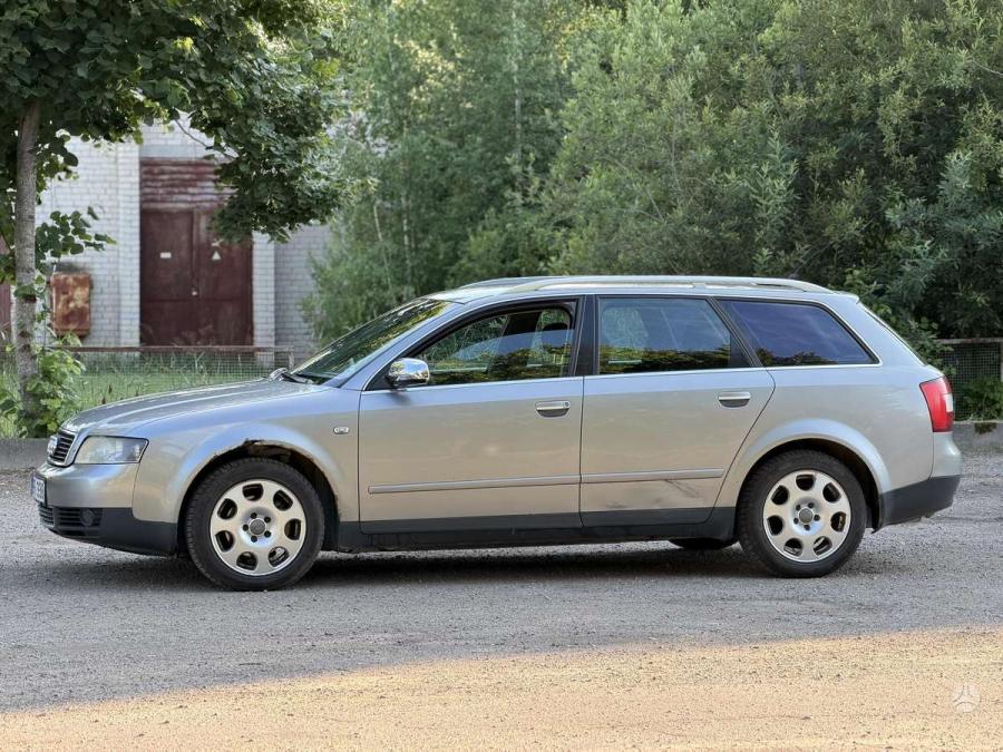 Grey Audi A4 2003 in Siauliai, with an engine capacity of 1.90 L and mileage of 385 thousand km for 750 €, photo 9 on AUTOMOTO.COM.LV