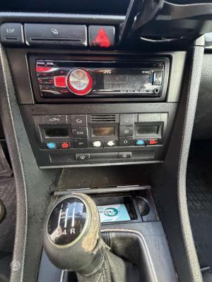 Grey Audi A4 2003 in Siauliai, with an engine capacity of 1.90 L and mileage of 385 thousand km for 750 €, photo 12 on AUTOMOTO.COM.LV