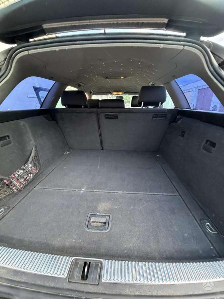 Grey Audi A4 2003 in Siauliai, with an engine capacity of 1.90 L and mileage of 385 thousand km for 750 €, photo 18 on AUTOMOTO.COM.LV