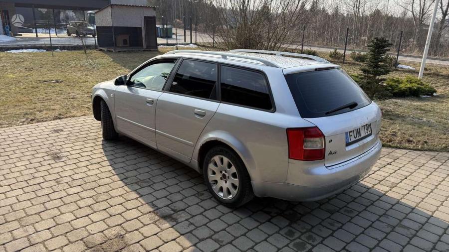 Pelēks Audi A4 2003 Viļņa, ar dzinēja tilpumu 1.90 L un nobraukumu 429 tūkst. km par 650 €, foto 1 vietnē AUTOMOTO.COM.LV