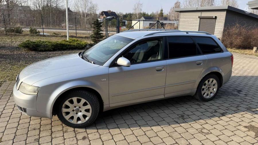 Pelēks Audi A4 2003 Viļņa, ar dzinēja tilpumu 1.90 L un nobraukumu 429 tūkst. km par 650 €, foto 4 vietnē AUTOMOTO.COM.LV