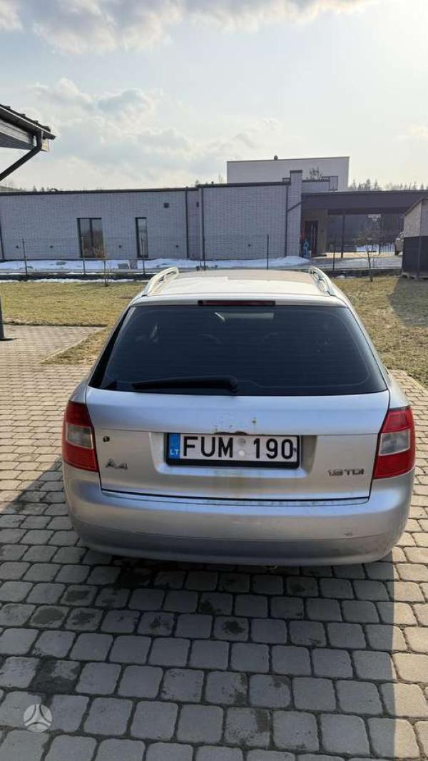 Серый Ауди А4 2003 в Вильнюс, объемом двигателя 1.90 л и пробегом 429 тыс. км за 650 €, фото 6 на AUTOMOTO.COM.LV