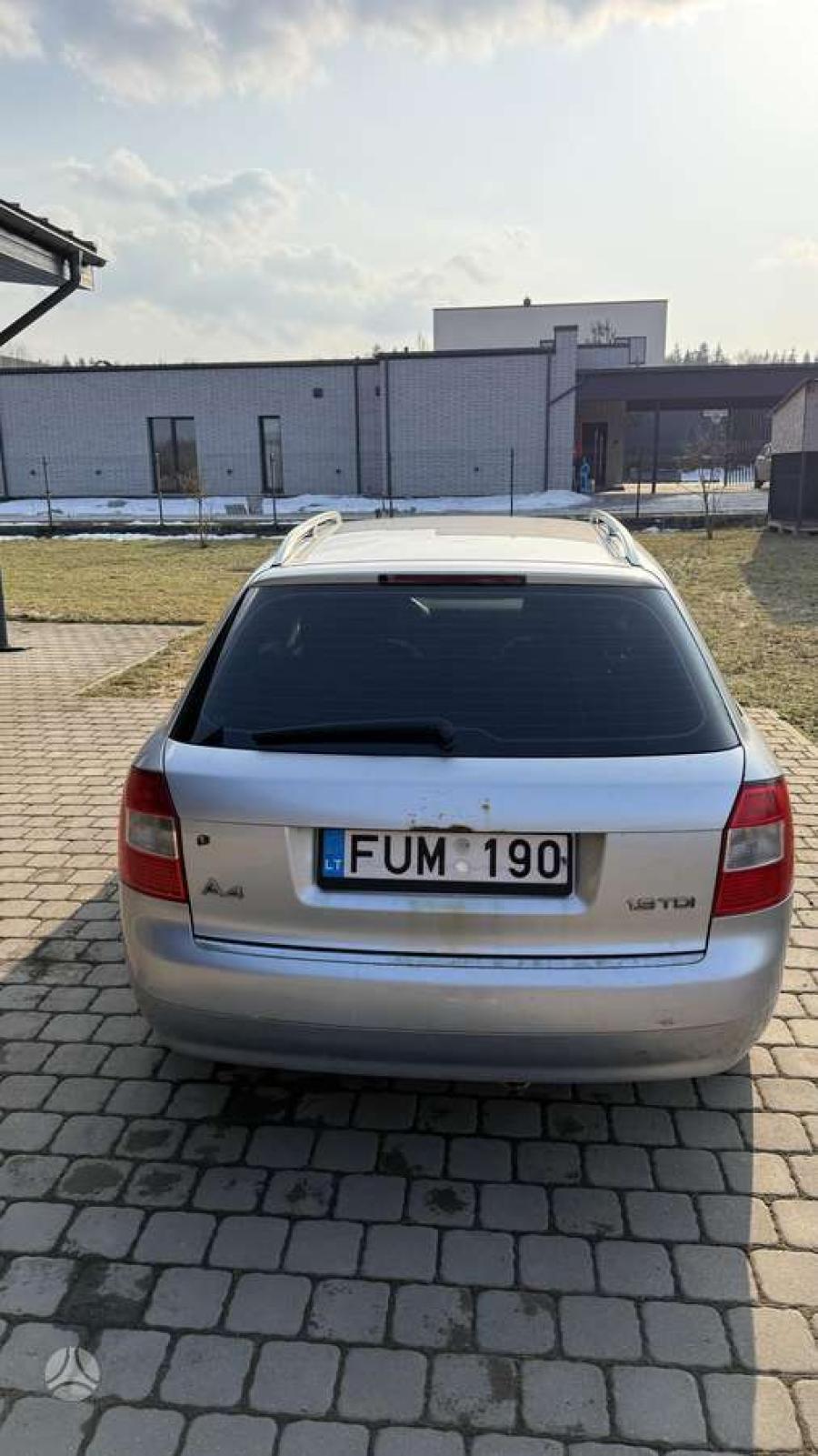 Pelēks Audi A4 2003 Viļņa, ar dzinēja tilpumu 1.90 L un nobraukumu 429 tūkst. km par 650 €, foto 7 vietnē AUTOMOTO.COM.LV