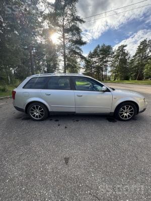 Pelēks Audi A4 2003 Krāslava, ar dzinēja tilpumu 1.90 L un nobraukumu 282 tūkst. km par 1600 €, foto 9 vietnē AUTOMOTO.COM.LV