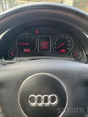 Pelēks Audi A4 2003 Krāslava, ar dzinēja tilpumu 1.90 L un nobraukumu 282 tūkst. km par 1600 €, foto 11 vietnē AUTOMOTO.COM.LV