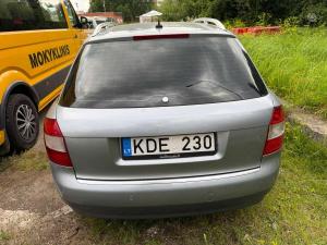 Grey Audi A4 2003 in Visaginas, with an engine capacity of 2.50 L and mileage of 322 thousand km for 700 €, photo 3 on AUTOMOTO.COM.LV