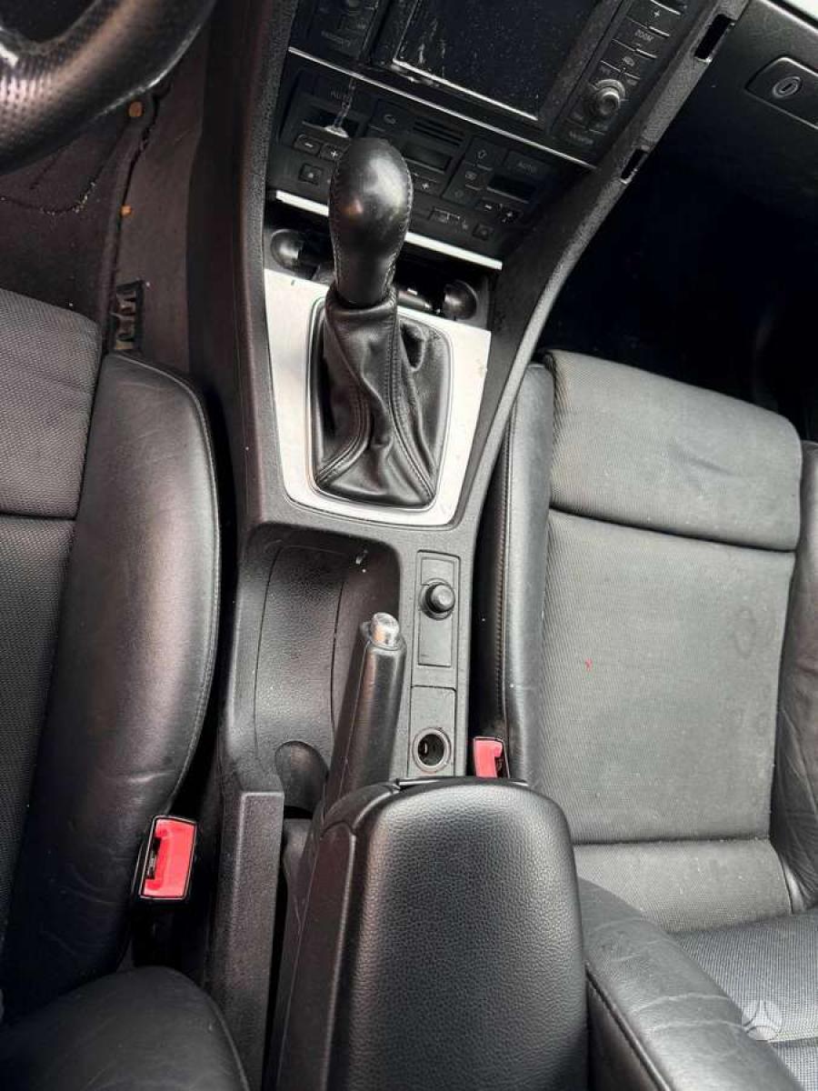 Grey Audi A4 2003 in Visaginas, with an engine capacity of 2.50 L and mileage of 322 thousand km for 700 €, photo 16 on AUTOMOTO.COM.LV