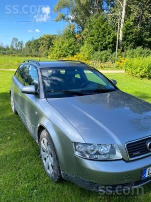 Pelēks Audi A4 2003 Rīga, ar dzinēja tilpumu 2.50 L un nobraukumu 424 tūkst. km par 2000 €, foto 4 vietnē AUTOMOTO.COM.LV
