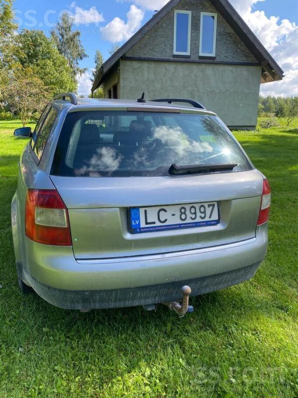Pelēks Audi A4 2003 Rīga, ar dzinēja tilpumu 2.50 L un nobraukumu 424 tūkst. km par 2000 €, foto 5 vietnē AUTOMOTO.COM.LV