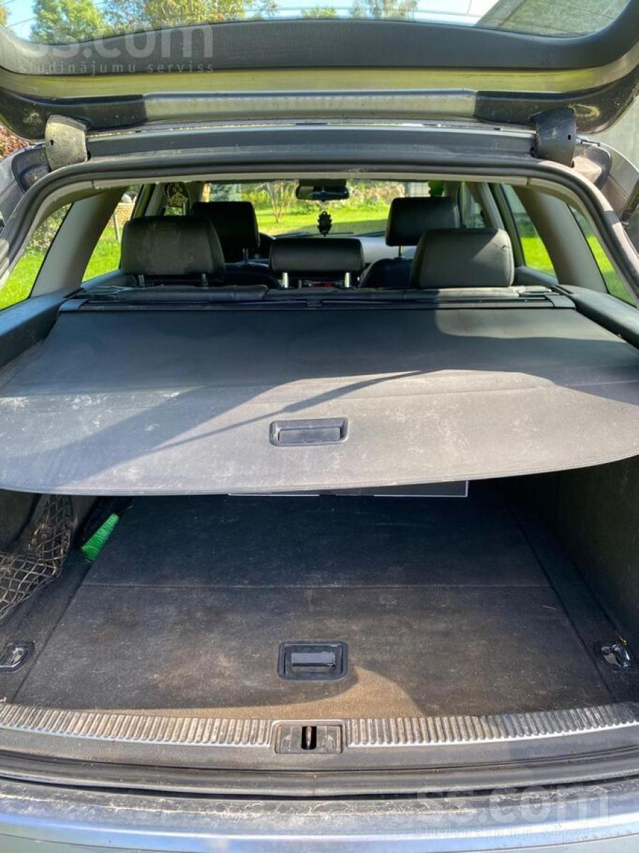 Pelēks Audi A4 2003 Rīga, ar dzinēja tilpumu 2.50 L un nobraukumu 424 tūkst. km par 2000 €, foto 13 vietnē AUTOMOTO.COM.LV