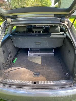 Pelēks Audi A4 2003 Rīga, ar dzinēja tilpumu 2.50 L un nobraukumu 424 tūkst. km par 2000 €, foto 14 vietnē AUTOMOTO.COM.LV