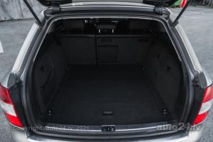 Pelēks Audi A4 2003 Tallina, ar dzinēja tilpumu 2.50 L un nobraukumu 298 tūkst. km par 2999 €, foto 4 vietnē AUTOMOTO.COM.LV