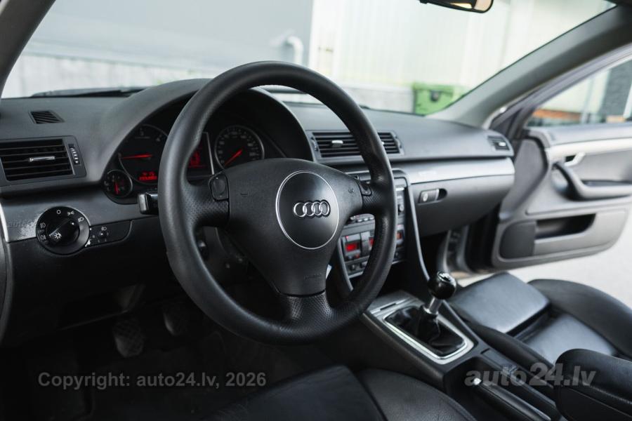 Pelēks Audi A4 2003 Tallina, ar dzinēja tilpumu 2.50 L un nobraukumu 298 tūkst. km par 2999 €, foto 9 vietnē AUTOMOTO.COM.LV