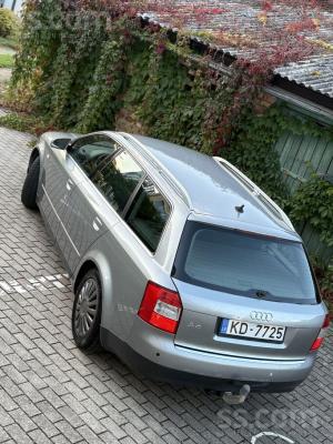 Pelēks Audi A4 2003 Kuldīga, ar dzinēja tilpumu 2.50 L un nobraukumu 253 tūkst. km par 2200 €, foto 3 vietnē AUTOMOTO.COM.LV