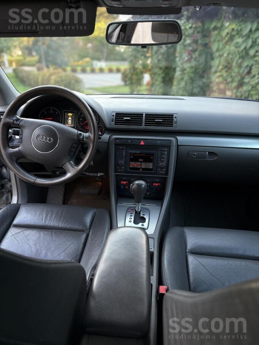 Pelēks Audi A4 2003 Kuldīga, ar dzinēja tilpumu 2.50 L un nobraukumu 253 tūkst. km par 2200 €, foto 5 vietnē AUTOMOTO.COM.LV
