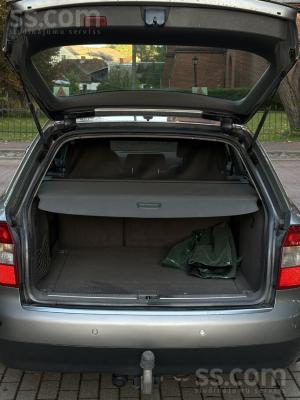 Pelēks Audi A4 2003 Kuldīga, ar dzinēja tilpumu 2.50 L un nobraukumu 253 tūkst. km par 2200 €, foto 14 vietnē AUTOMOTO.COM.LV