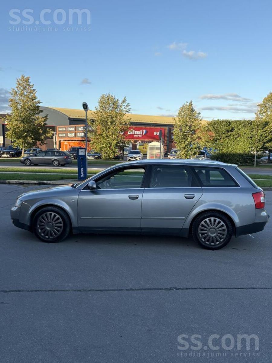 Pelēks Audi A4 2003 Kuldīga, ar dzinēja tilpumu 2.50 L un nobraukumu 253 tūkst. km par 2200 €, foto 15 vietnē AUTOMOTO.COM.LV