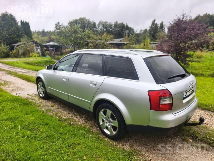 Pelēks Audi A4 2003 Ogre, ar dzinēja tilpumu 1.90 L un nobraukumu 400 tūkst. km par 1450 €, foto 3 vietnē AUTOMOTO.COM.LV