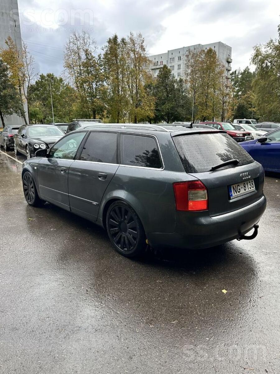 Grey Audi A4 2003 in Ogre, with an engine capacity of 2.50 L and mileage of 516 thousand km for 1800 €, photo 1 on AUTOMOTO.COM.LV