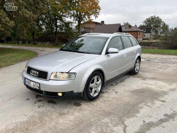 Audi A4 2003 in Vilnius on AUTOMOTO.COM.LV Grey Audi A4 2003 in Vilnius, with an engine capacity of 1.90 L and mileage of 420 thousand km for 1000 €, photo 3 on AUTOMOTO.COM.LV