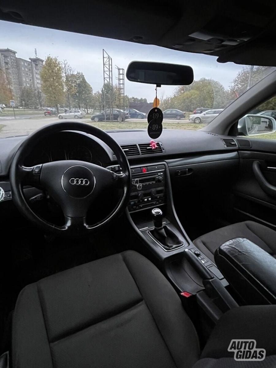 Серый Ауди А4 2003 в Каунас, объемом двигателя 1.90 л и пробегом 450 тыс. км за 1450 €, фото 12 на AUTOMOTO.COM.LV