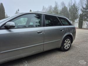 Pelēks Audi A4 2004 Alīta, ar dzinēja tilpumu 1.90 L un nobraukumu 341 tūkst. km par 1350 €, foto 11 vietnē AUTOMOTO.COM.LV