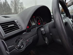 Pelēks Audi A4 2004 Alīta, ar dzinēja tilpumu 1.90 L un nobraukumu 341 tūkst. km par 1350 €, foto 16 vietnē AUTOMOTO.COM.LV